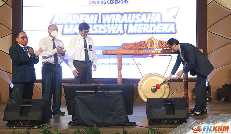 Opening Ceremony Akademi Wirausaha Mahasiswa Merdeka - Fakultas Ilmu ...