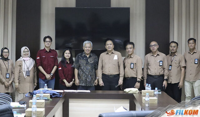 Serah Terima Dana IOM FILKOM UB - Fakultas Ilmu Komputer | Universitas ...