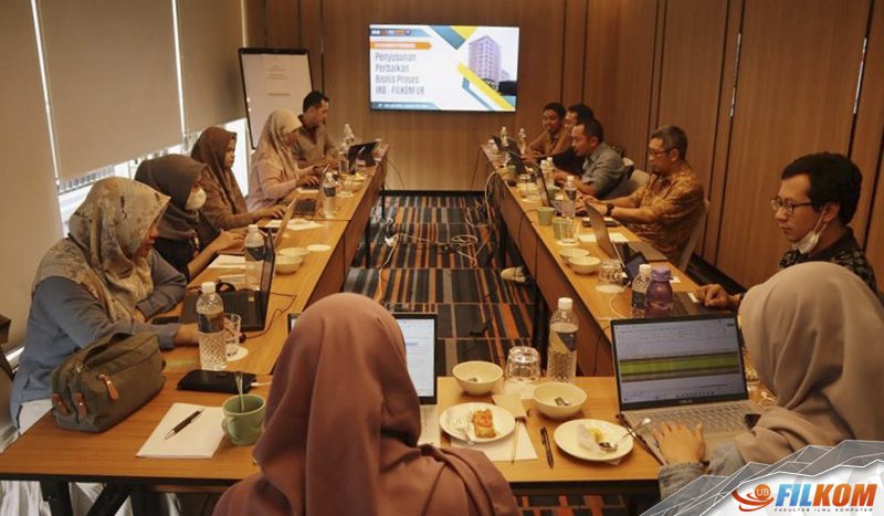 Konsinyering Penyusunan Perbaikan Bisnis Proses IRO FILKOM UB ...