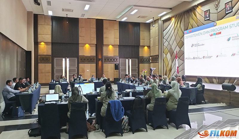 FILKOM UB Adakan Monitoring dan Evaluasi Pembangunan ZI - Fakultas Ilmu Komputer | Universitas ...