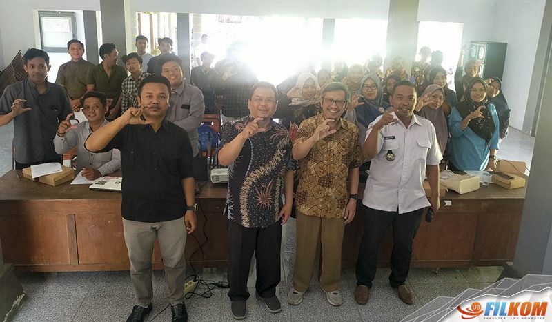 Pelatihan Digital Marketing di Trenggalek oleh tim Dosen FILKOM UB ...