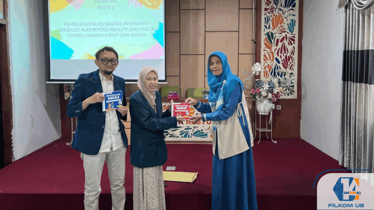 Tim PkM FILKOM UB Kembangkan Buku Digital Interaktif Berbasis Augmented ...